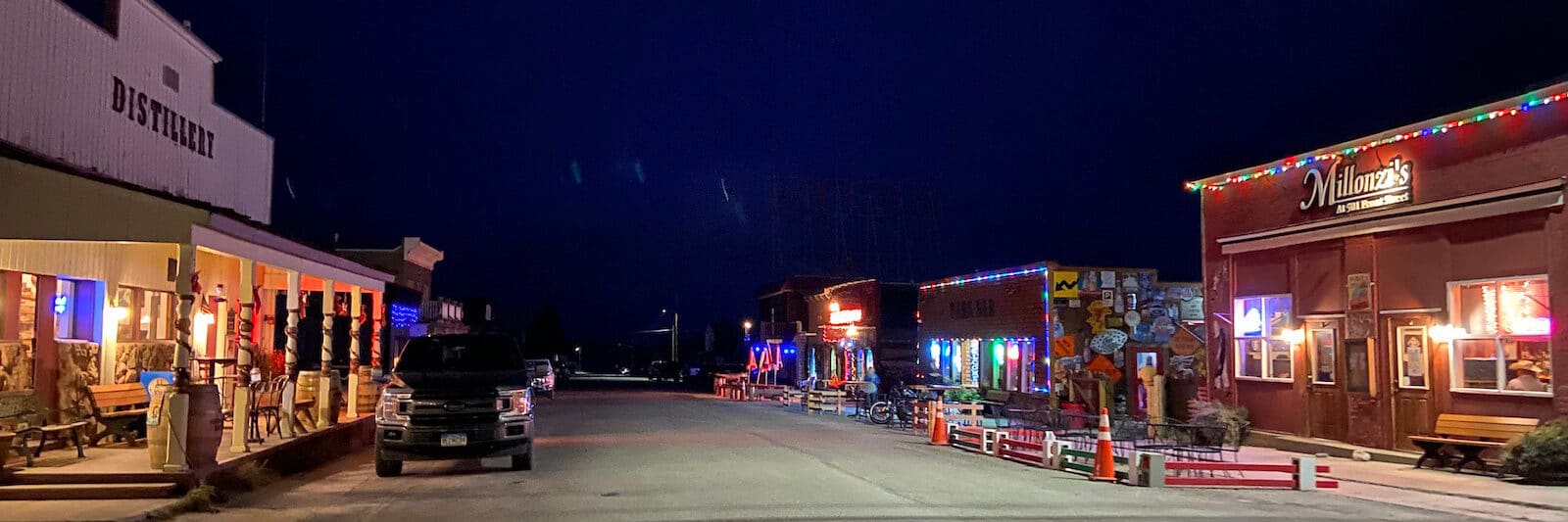 Denver, CO Bars and Restaurants – Happy Hour Food and Drink Specials ...