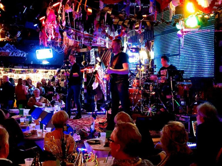 10 Best Bars in Evergreen, Colorado